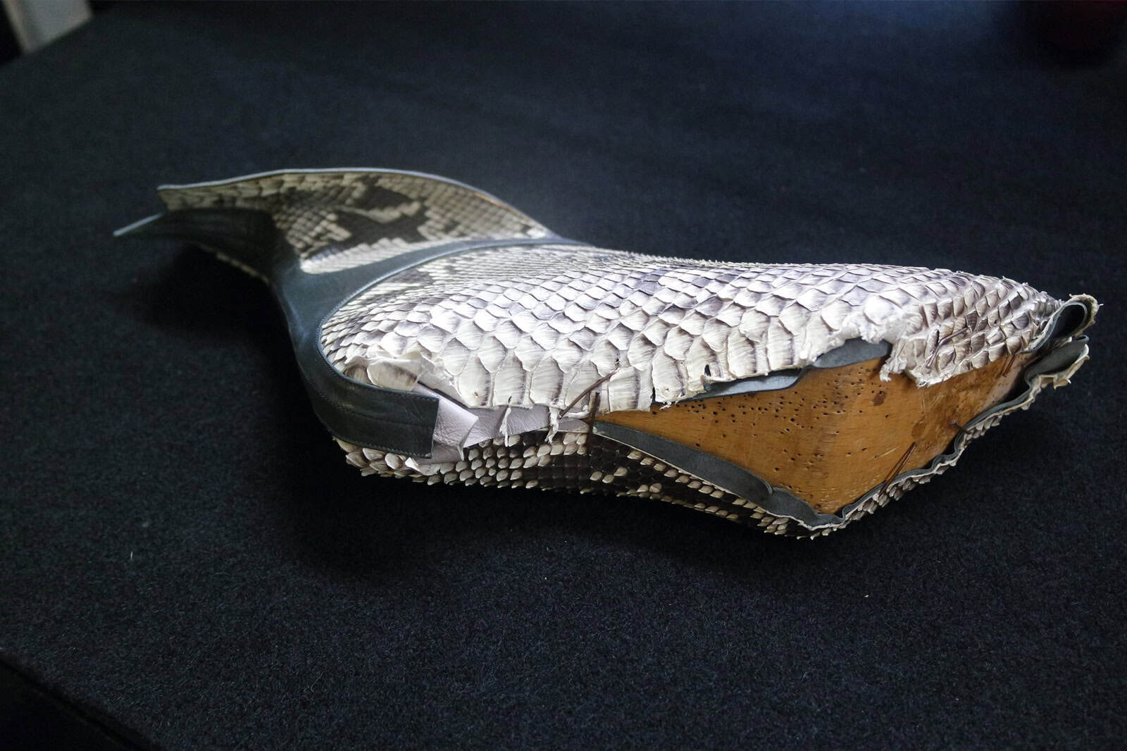 An Italian Shoemaker & Traditional Handcrafted Italian Shoes ...