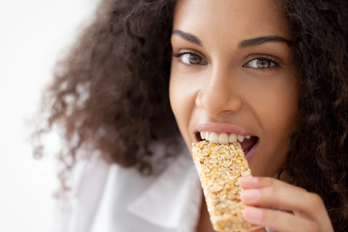 Snacking at Night: Why You Do it and 10 Ways to Curb It