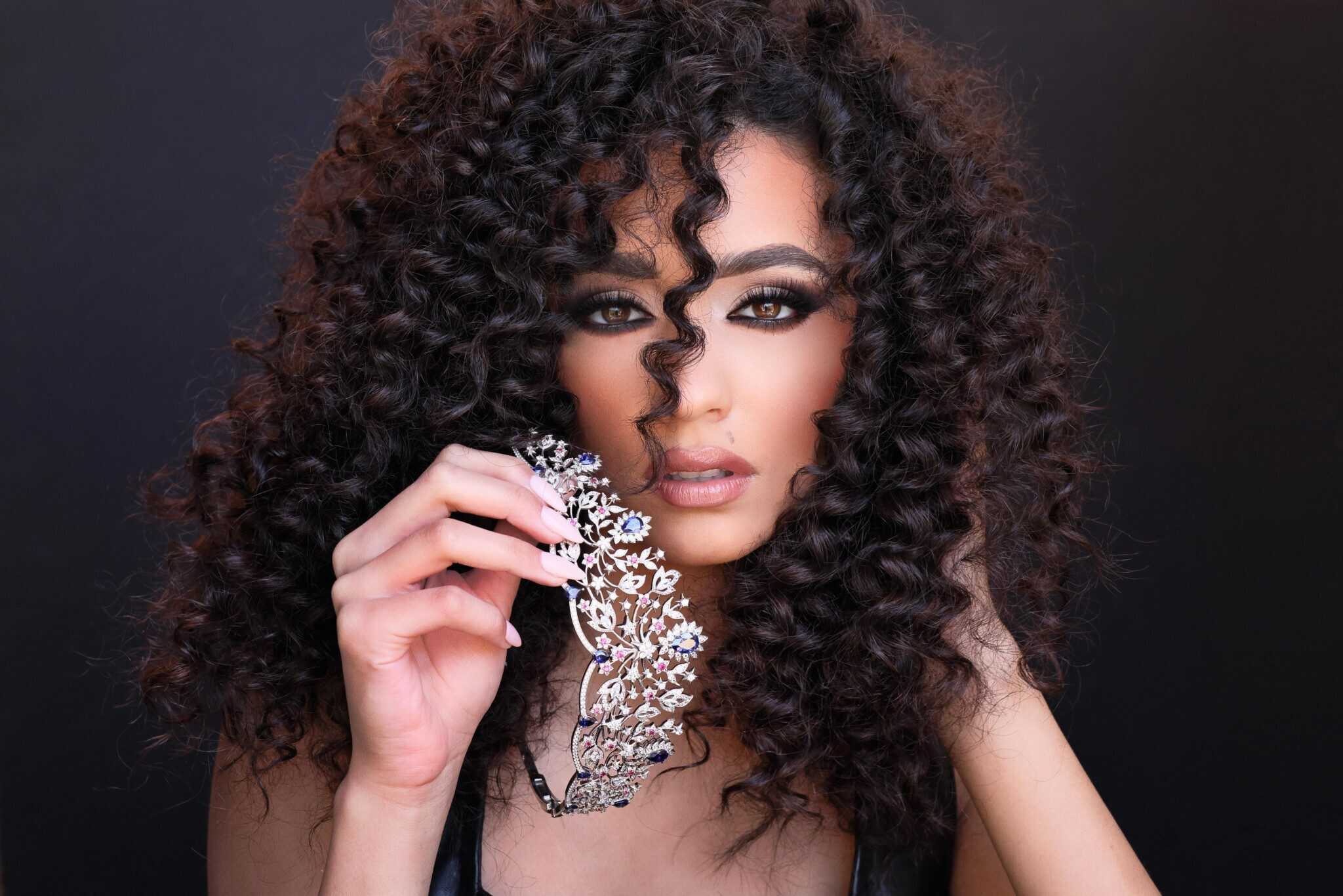 Faron Medhi, the first Indian American Miss Teen USA - JoySauce.com