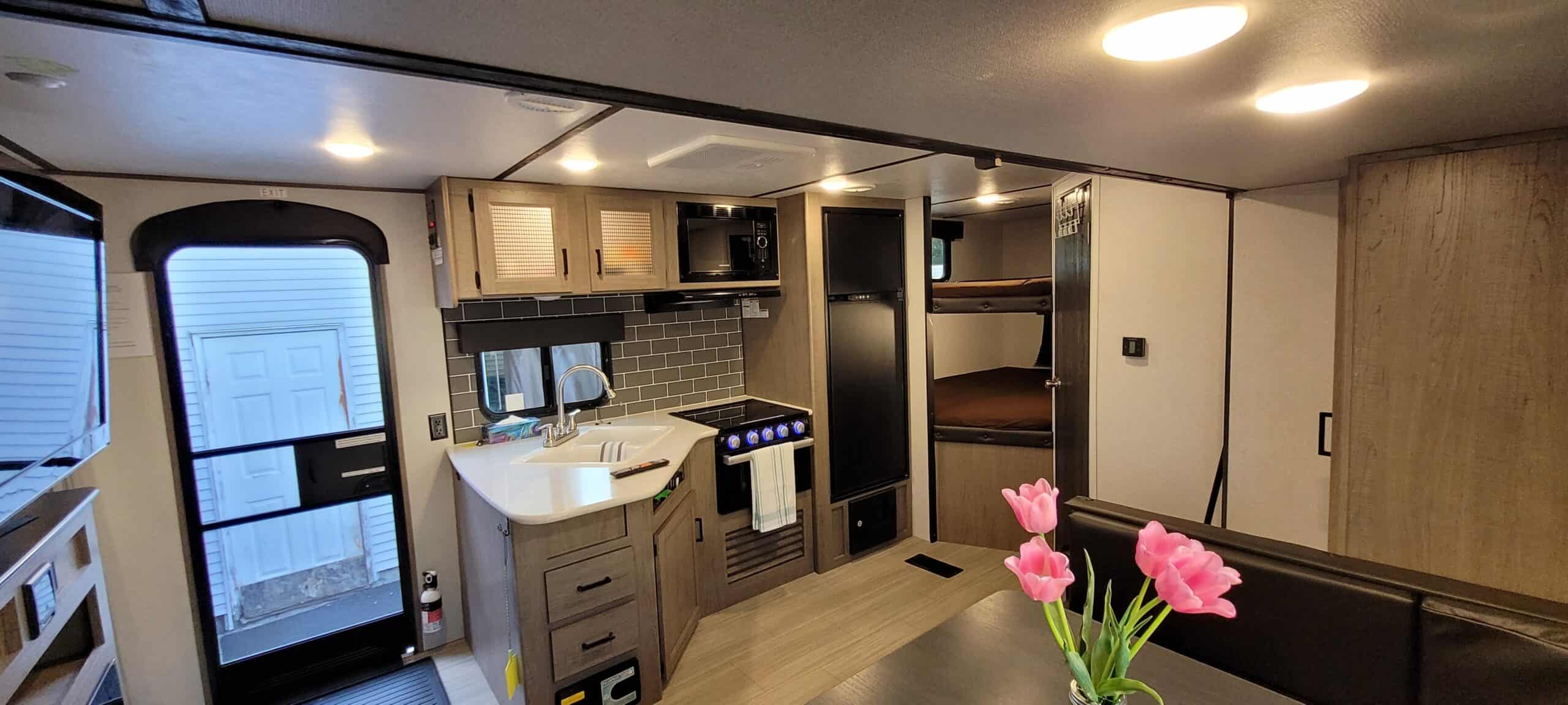 2021 Keystone Hideout 24BH with Double Size Bunks - RENT RV BC