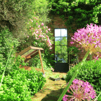 Decorating with a garden mirror by The Listed Home