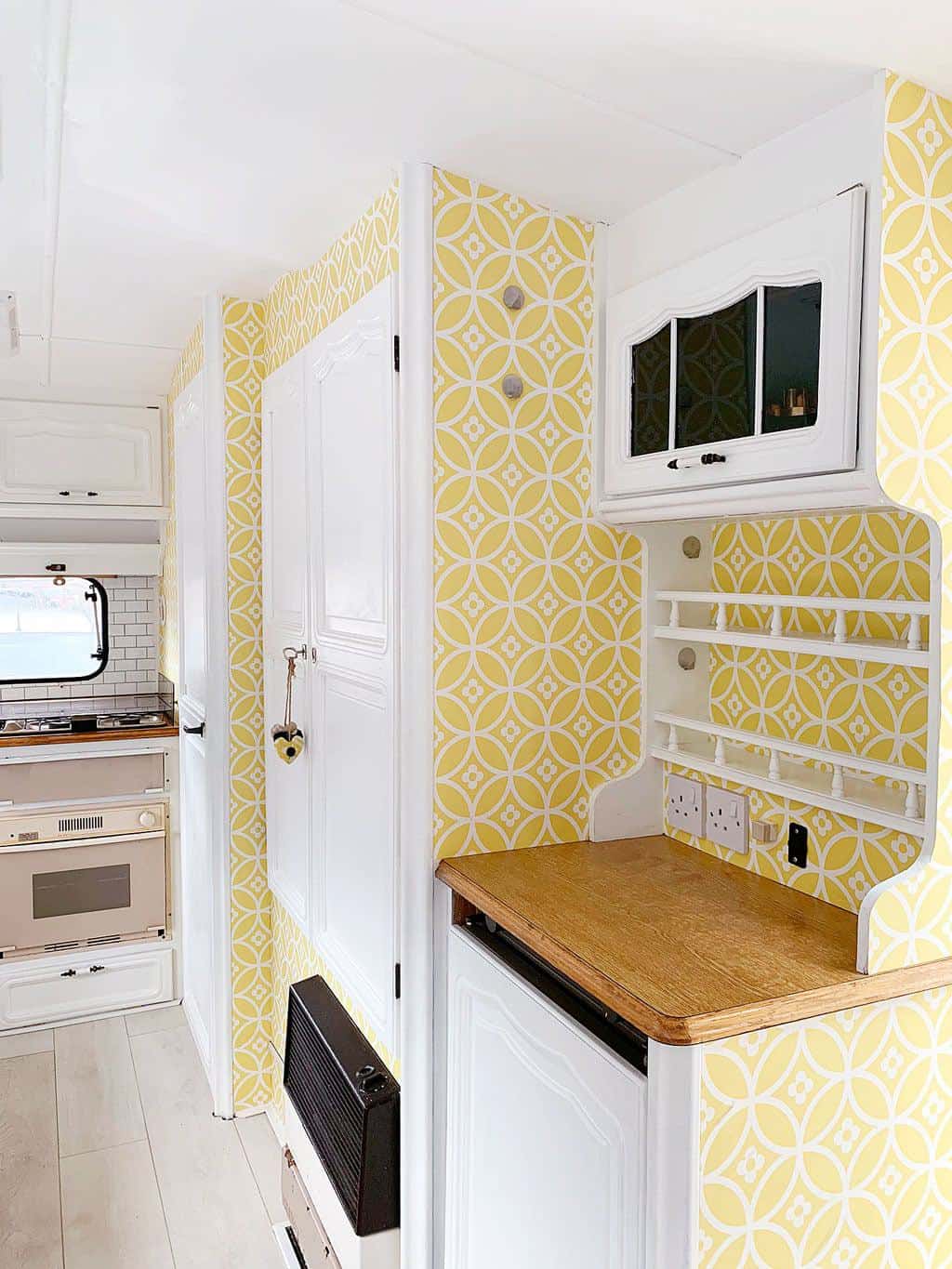 A final guided tour of our upcycled caravan by The Listed Home