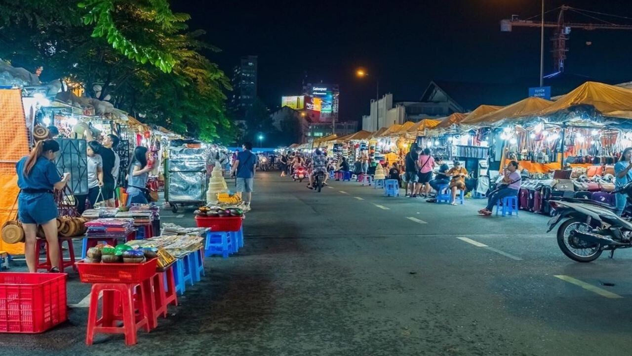 Experience Ho Chi Minh City Nightlife 2023 | A Guide To Saigon Bars ...