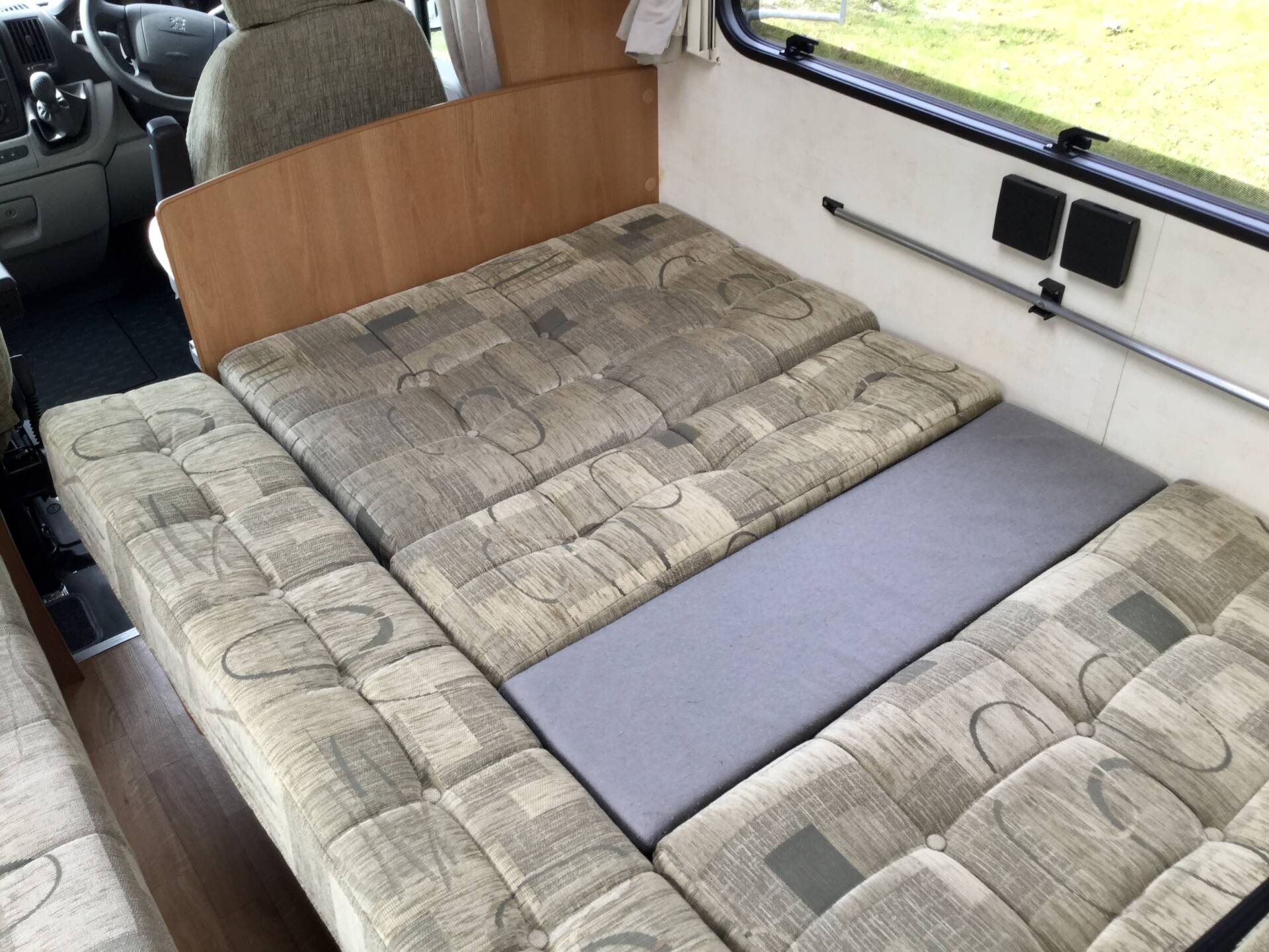 Compass Avantgarde 130 5 Berth Motorhome (2009) - Bridgend Leisure Vehicles