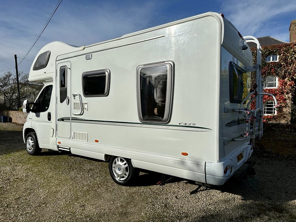 Bessacarr E425 4 Berth Motorhome (2007) - Bridgend Leisure Vehicles
