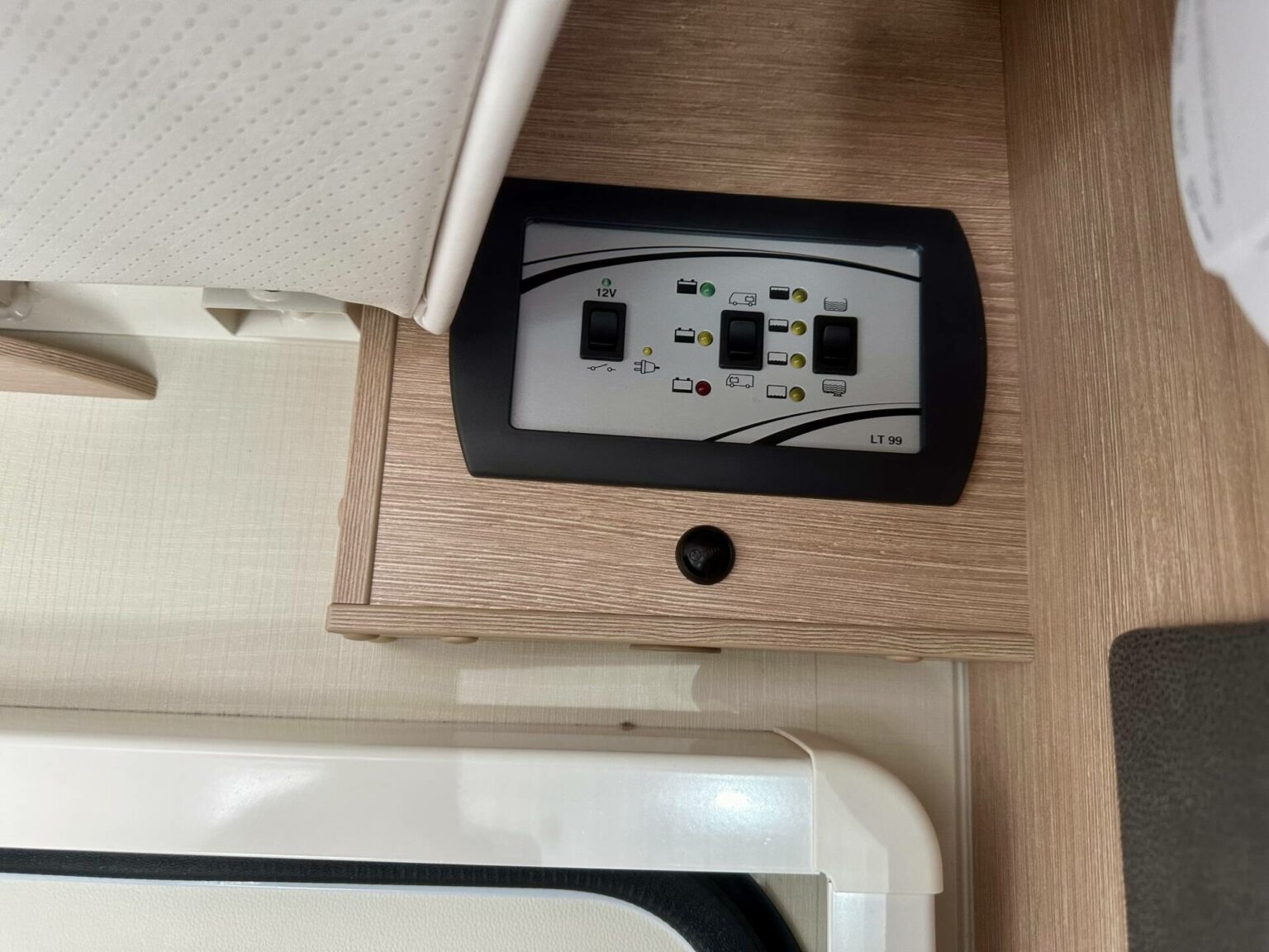 Sunlight T68 4 Berth Motorhome (2016) - Bridgend Leisure Vehicles