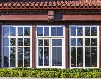 Victorian Windows: Sophistication in Every Pane