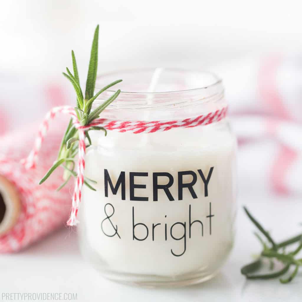 Christmas Handmade Candles with the Best Christmas Scents
