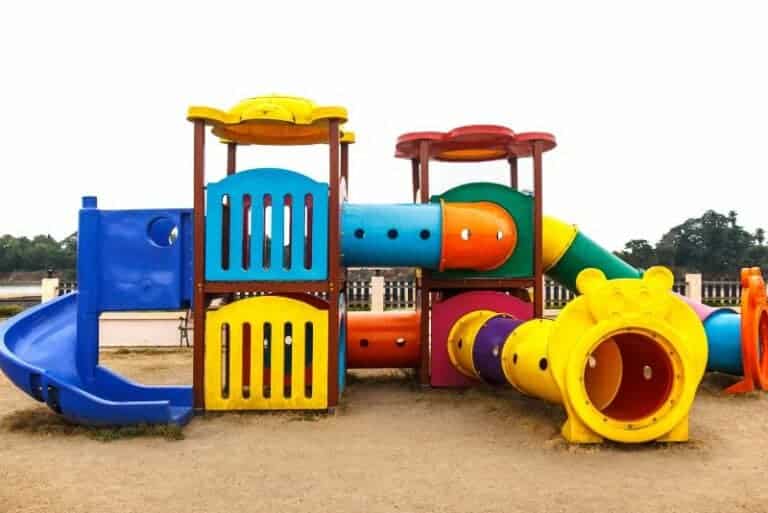 12 Playground Equipment Names (With Pictures)