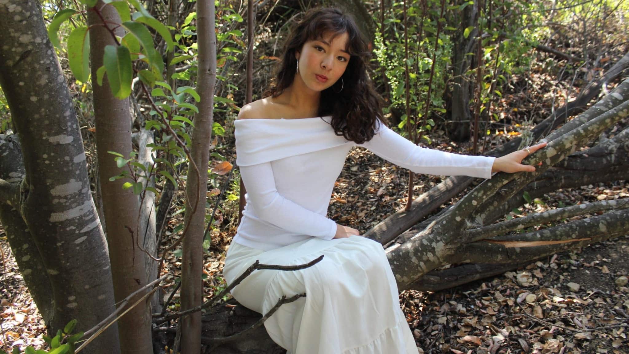 From sitcom to singing: Frances Anderson debuts with EP 'Drown ...