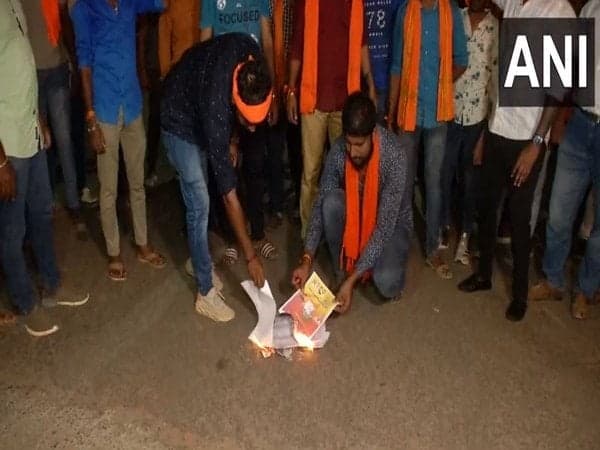 Karnataka Polls Bajrang Dal Stages Protest Against Congress Manifesto