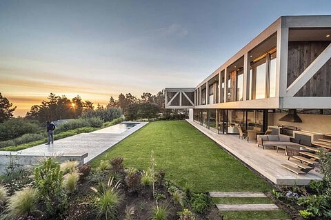 165 House by PAR Arquitectos in Zapallar, Chile