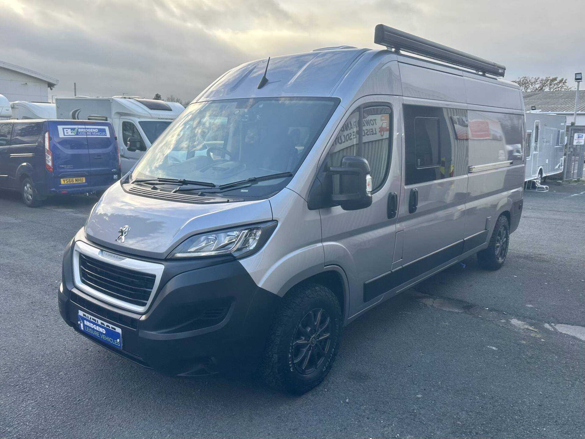 Peugeot Boxer 335 Pro L3H2 BHDI 3 Berth Camper (2021) - Bridgend ...