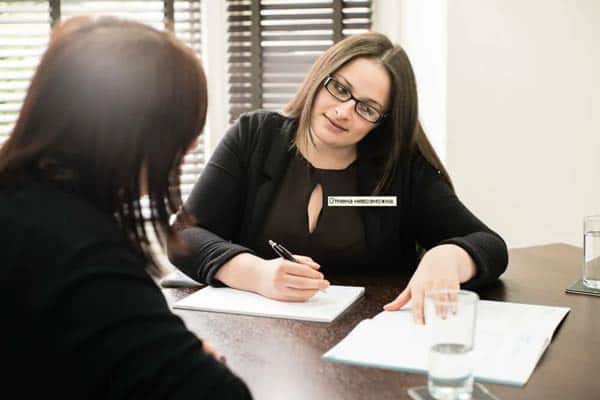 What Is the Difference Between a Conveyancer and Solicitor?