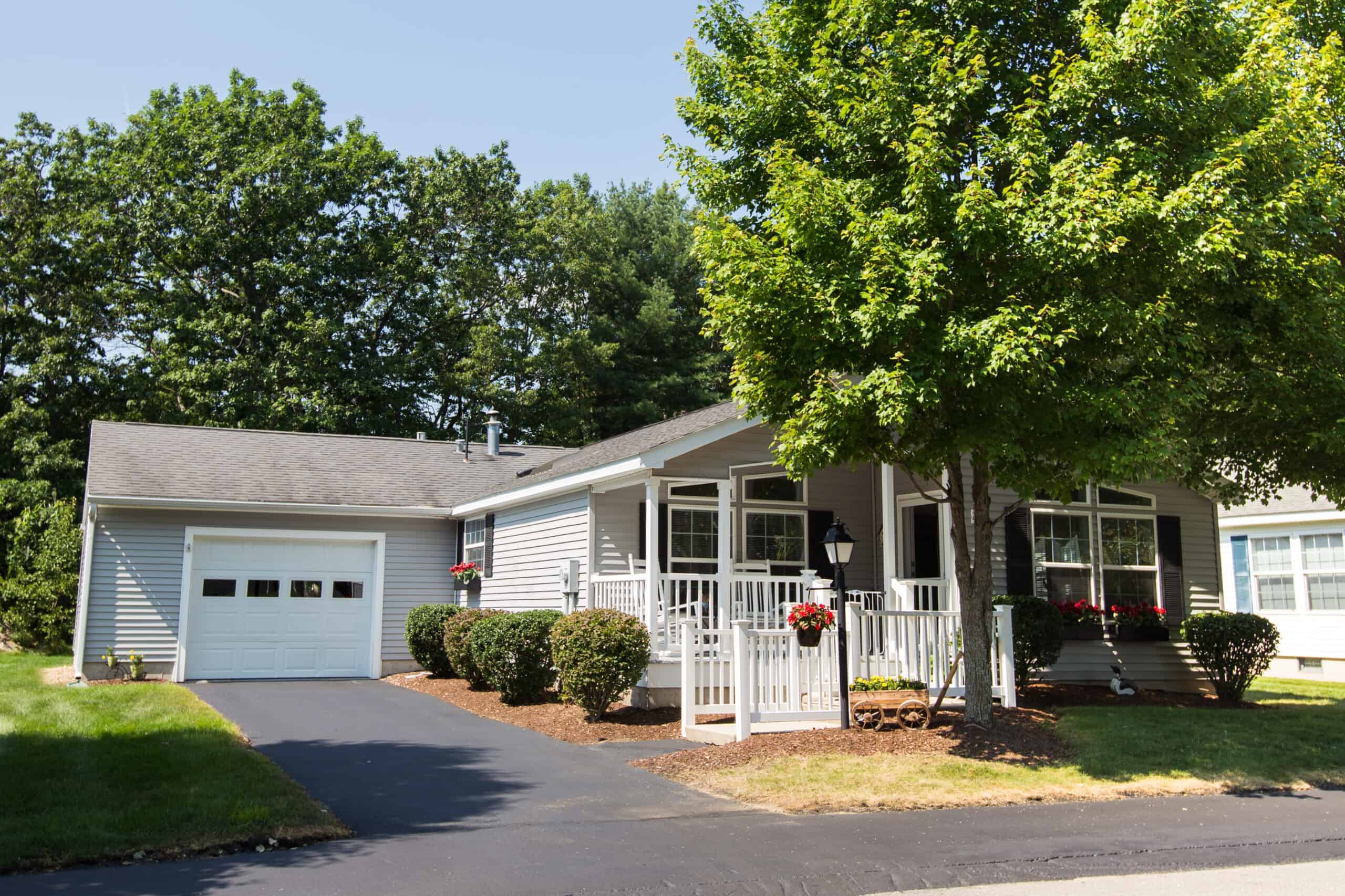 Ledgewood | 55+ Manufactured Home Community in Manchester, NH