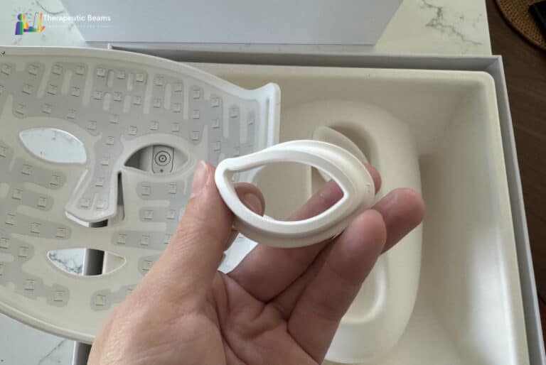 CurrentBody Skin LED Light Therapy Face Mask: Series 2 Review ...