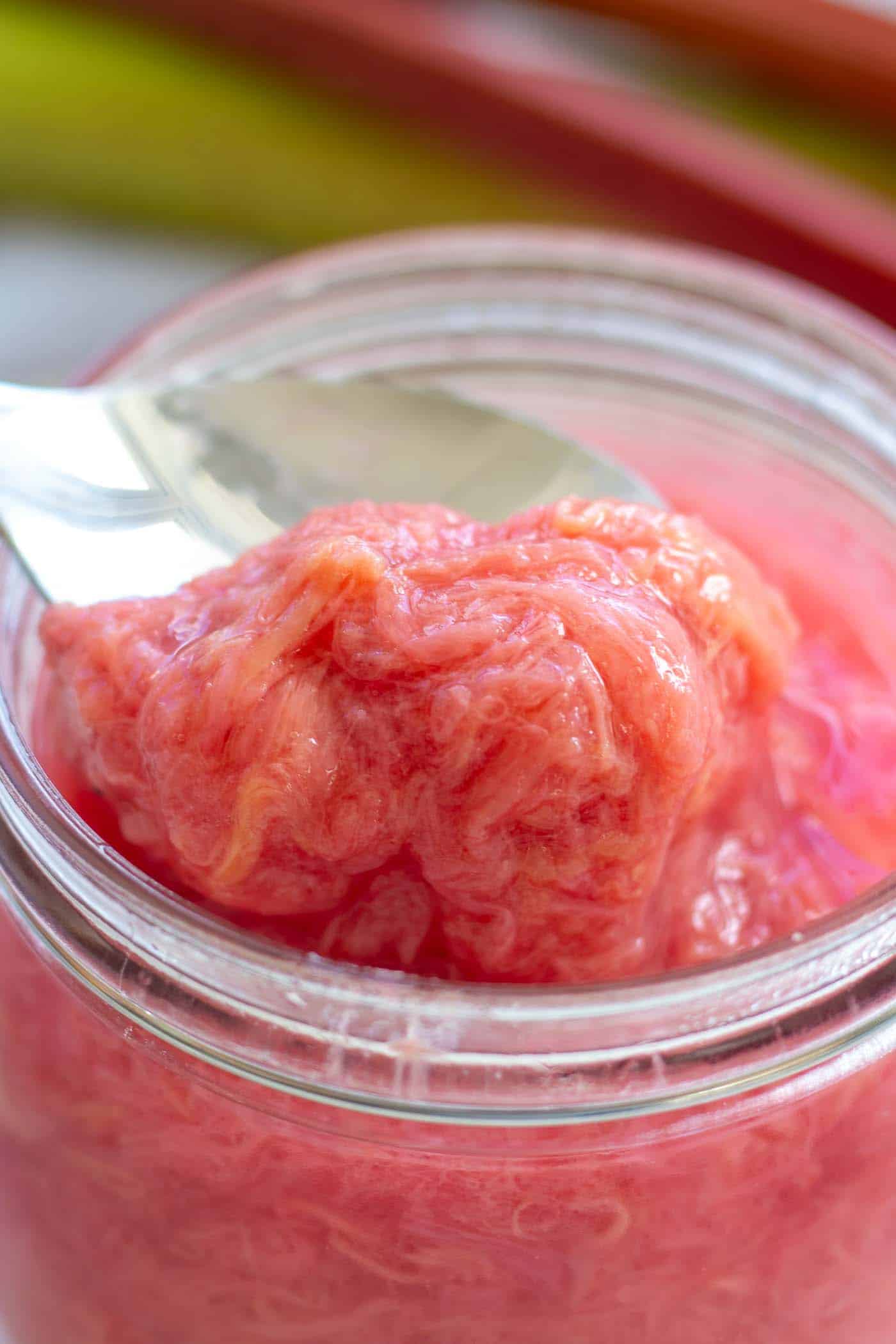 Stewed Rhubarb Without Added Sugar