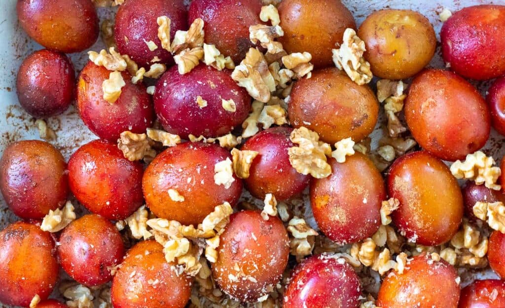 How to Roast Plums in the Oven