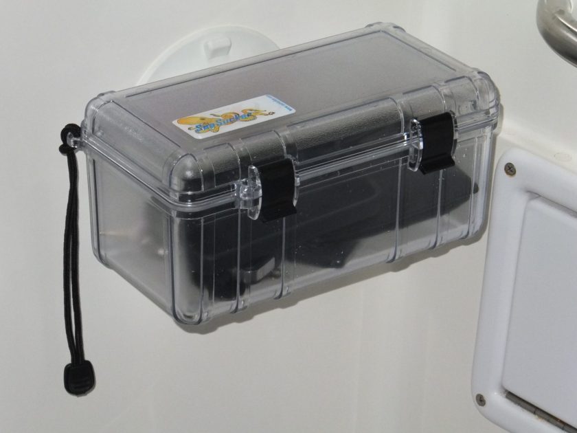 Large Dry Box Vert. Mount - SeaSucker Down Under