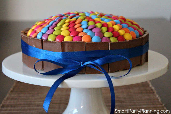 How To Make The Best Easy Kit Kat Cake