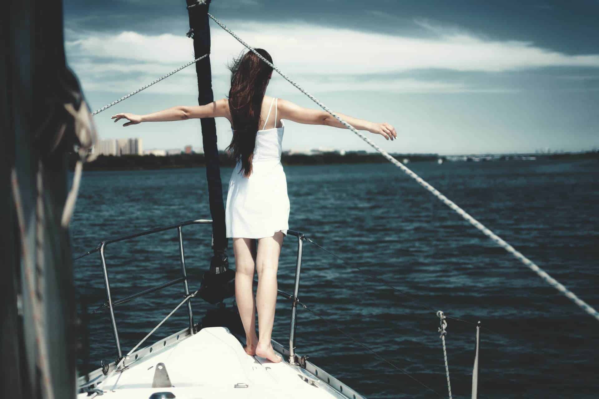 Top 15 Expert Sailing Books to Read in 2021 - Yacht Cruising Lifestyle