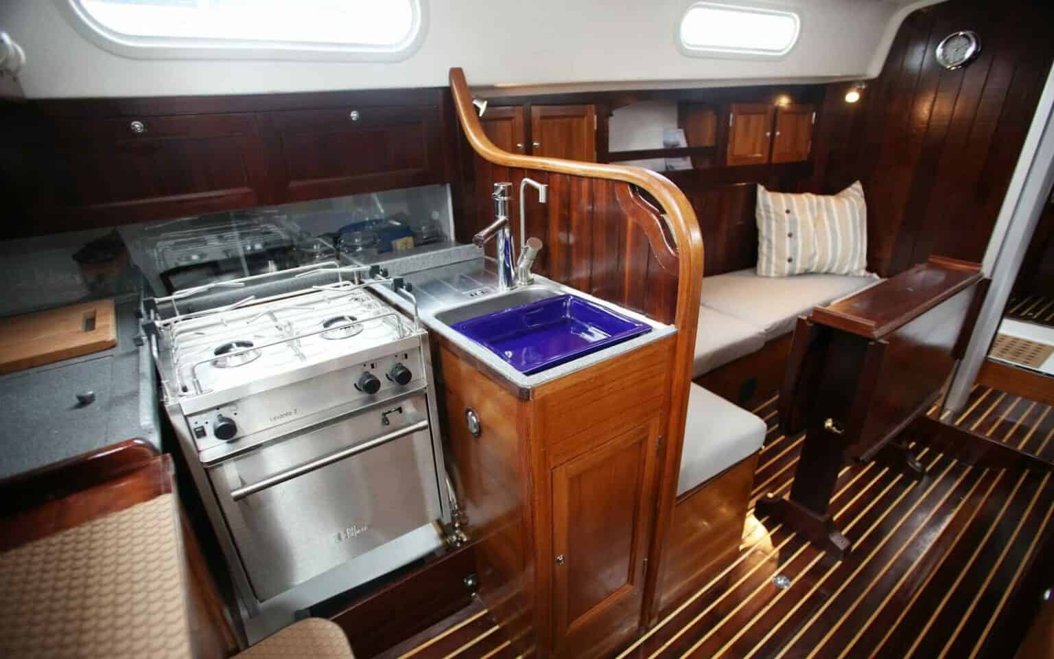 Setting Up the Perfect Boat Galley - Yacht Cruising Lifestyle