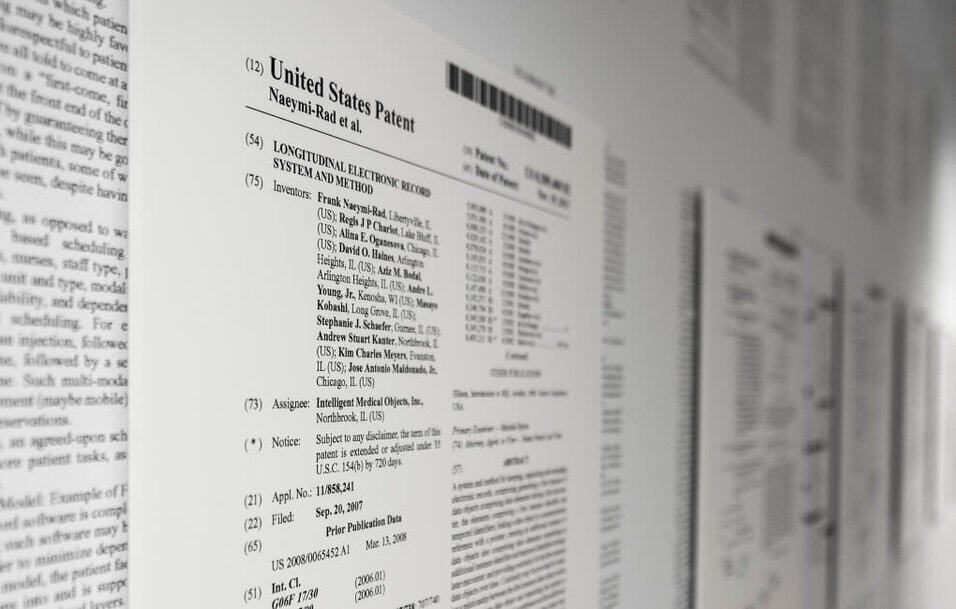 intelligent medical objects logo