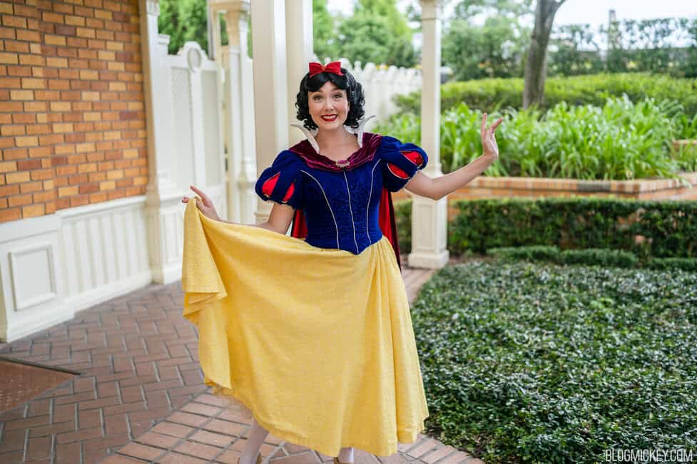 Snow White At Disney World Snow White And Prince | Flickr Photo