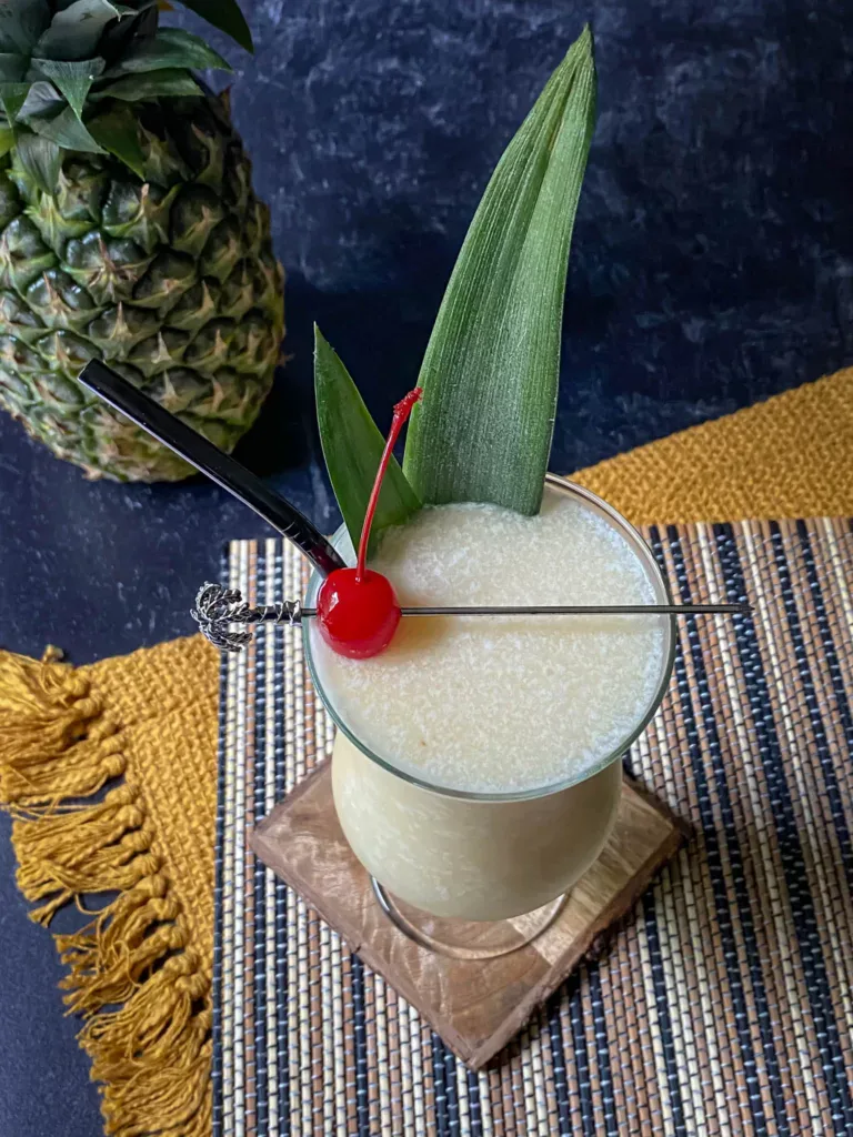 Creamy & Tropical Frozen Piña Colada Cocktail Recipe