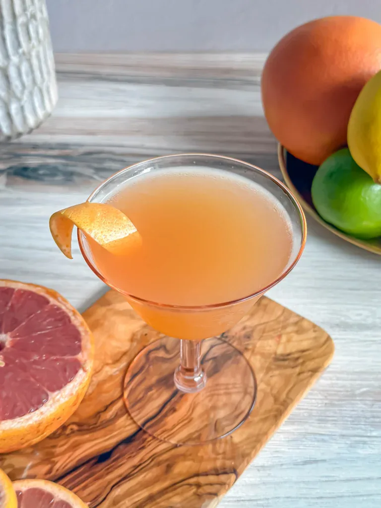Brown Derby Cocktail Recipe with Bourbon & Grapefruit