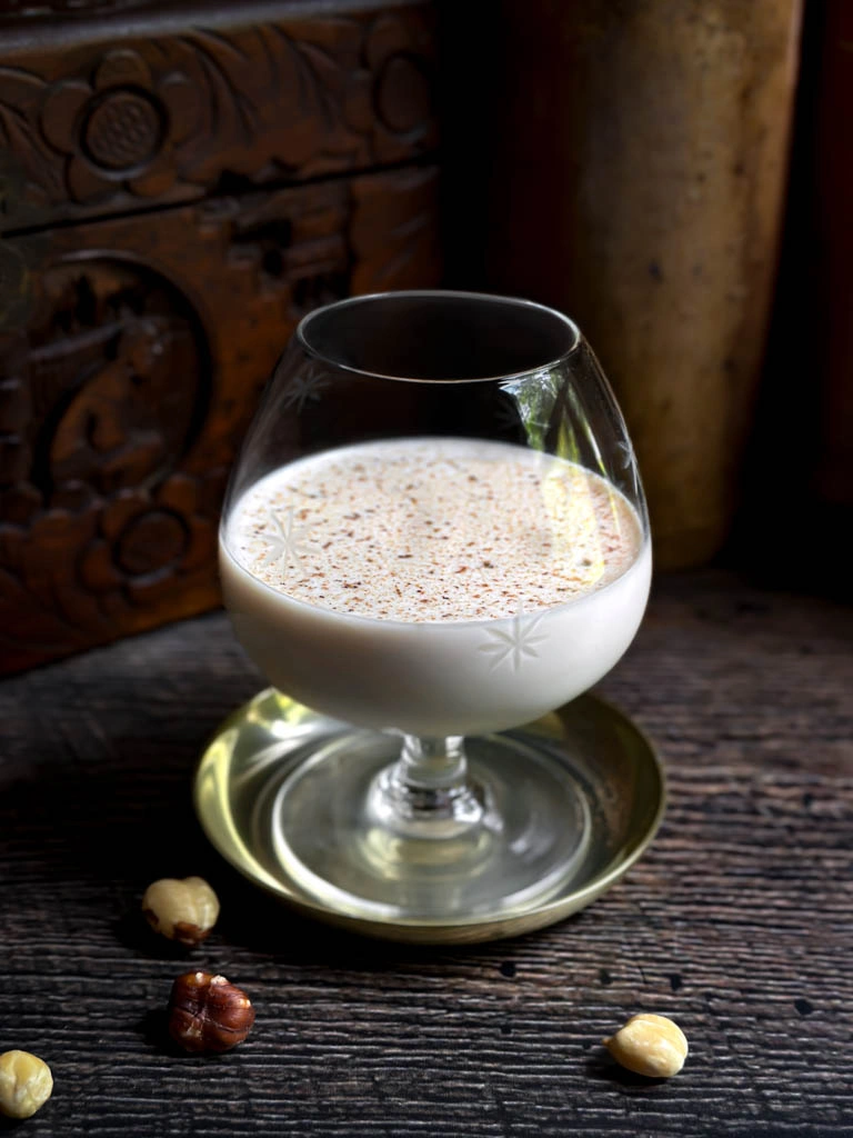 Sweet and Creamy Nuts and Berries Drink Recipe