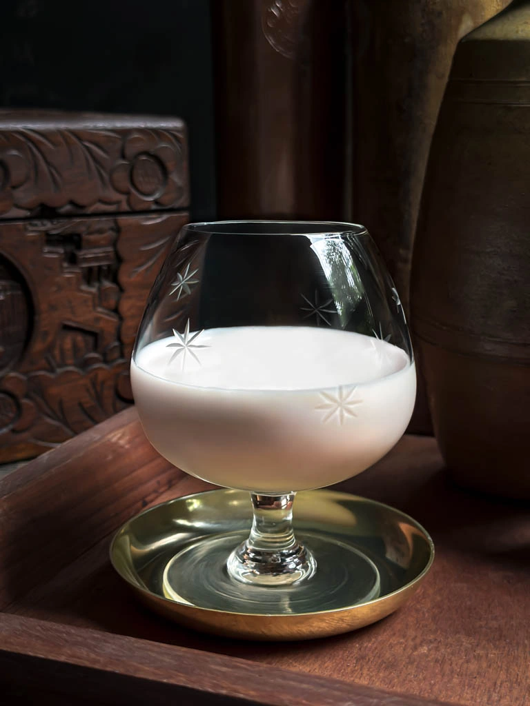 Sweet and Creamy Nuts and Berries Drink Recipe