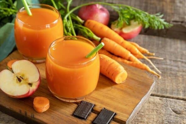 How to Make Carrot Juice Taste Better: 5 Delicious Twists