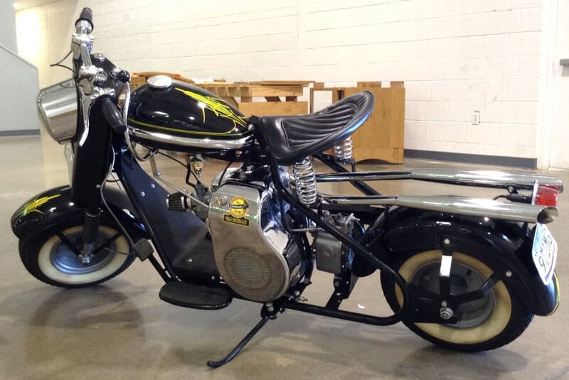 1958 Cushman Eagle Husky Scooter Motorcycle SOLD $2,500 | EJ'S Auction ...