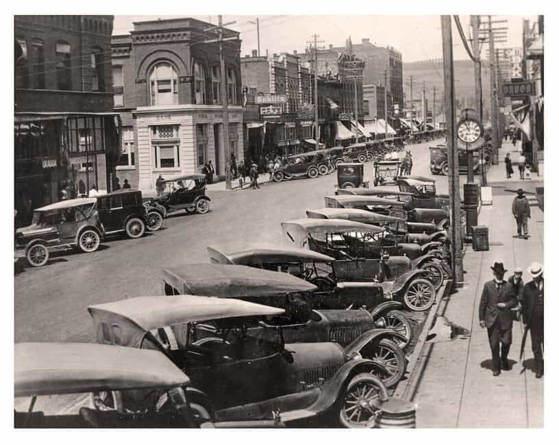 conspicuous consumption 1920s