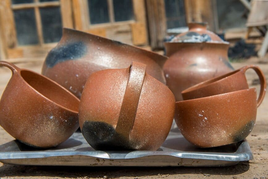 micaceous clay pots