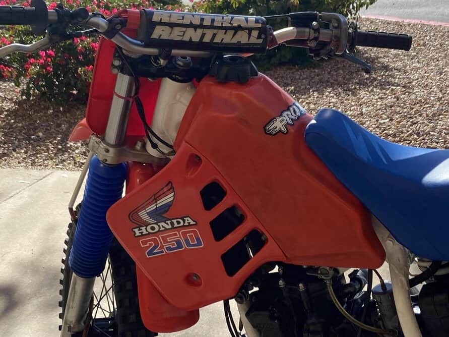 1985 Honda CR 250 Two Stroke Dirt Bike | EJ'S Auction & Appraisal