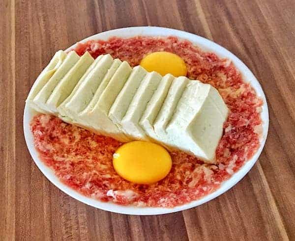 how to cook an egg on the ground