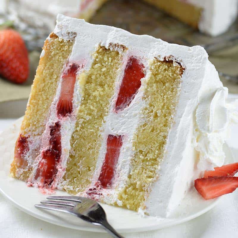 strawberry cake description