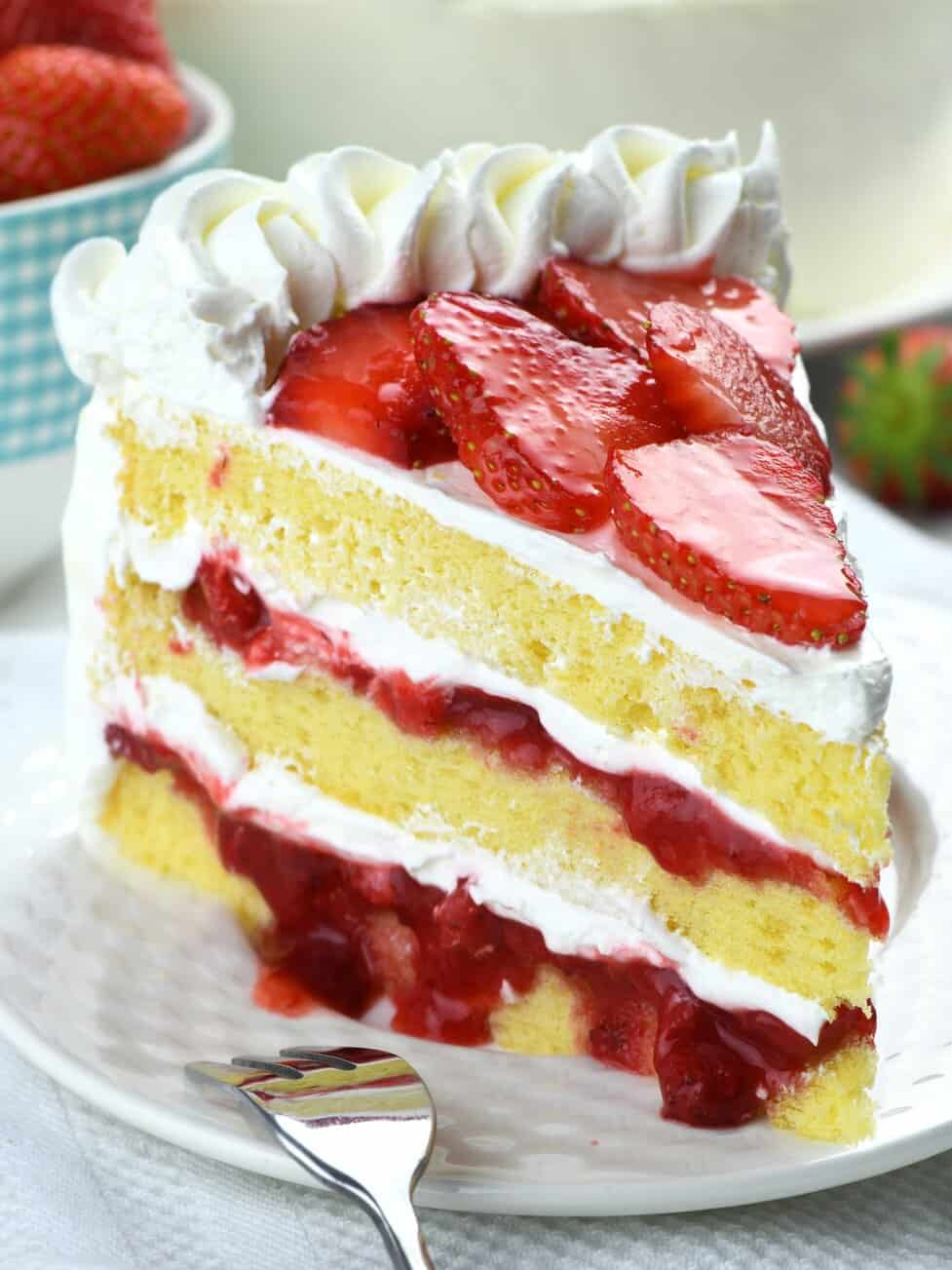 strawberry cake slice