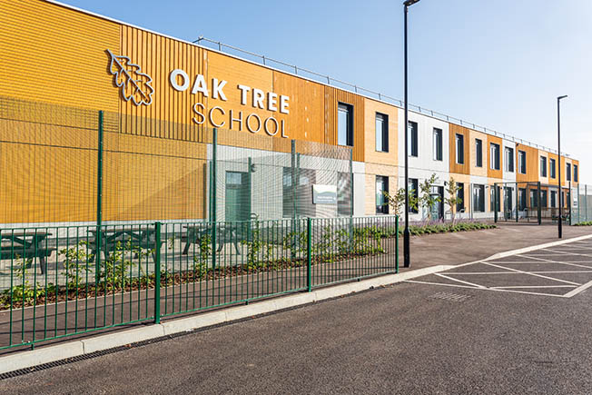 oak tree schools