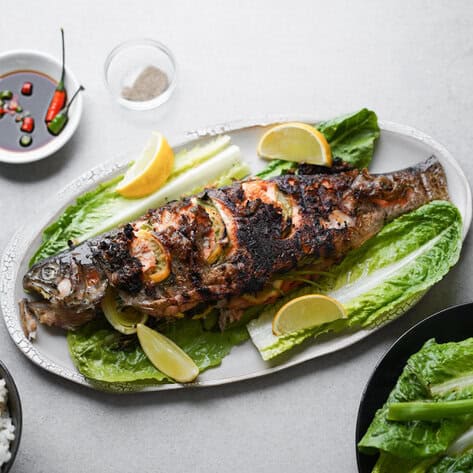 How to Cook Fish on Charcoal Grill: Ultimate Flavor Tips - KitchenAbly