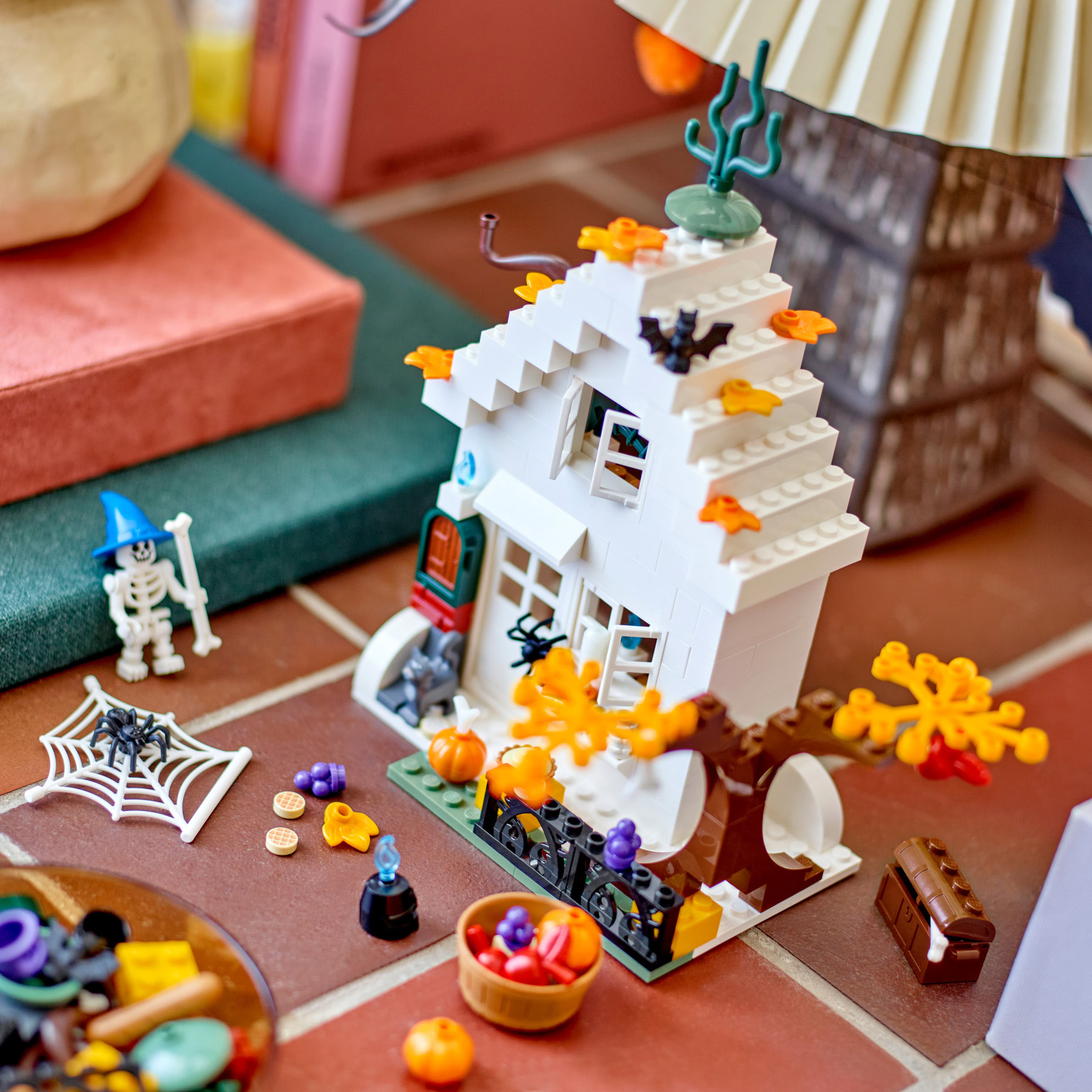 LEGO 40608 Halloween Fun VIP Add-On Pack : le polybag Insiders est en ...